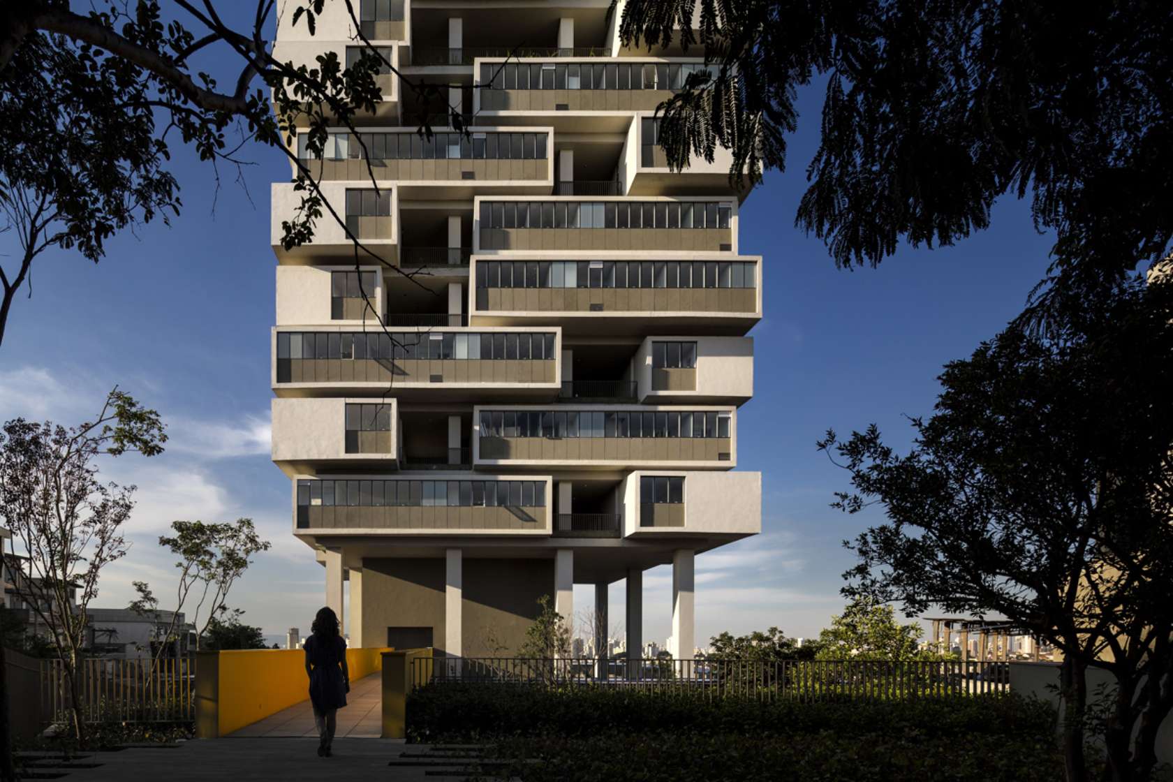 360° Building - Architizer
