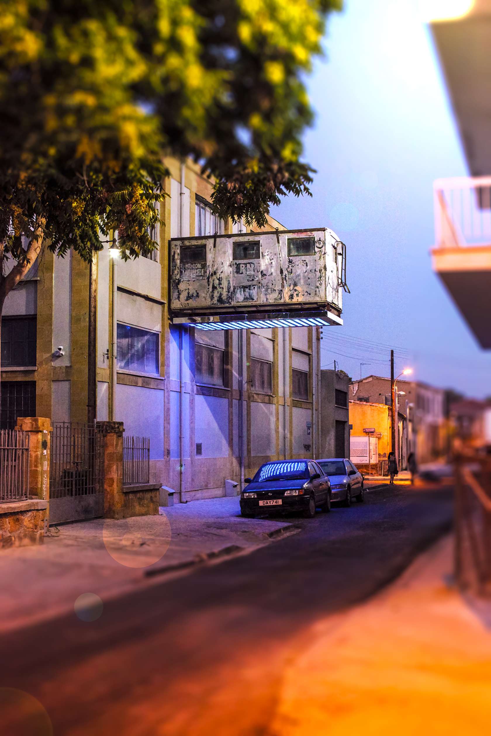 Building on Buildings: 7 Examples of Parasitic Architecture