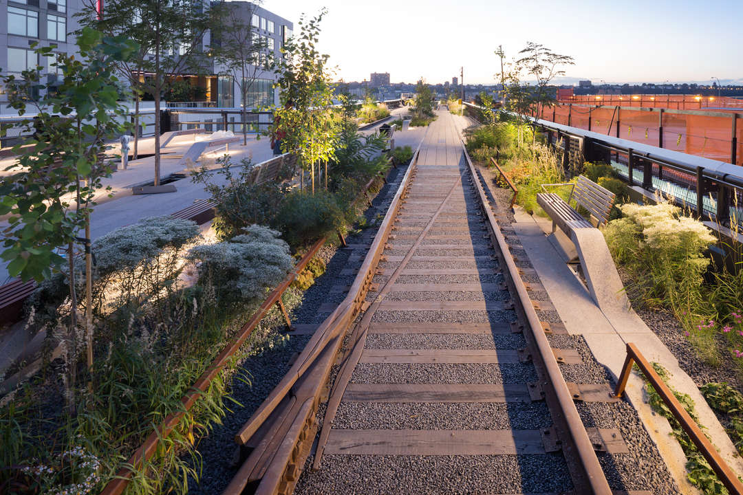 Tour the New Extension of the A Award-Winning High Line Park – ArchPlanet