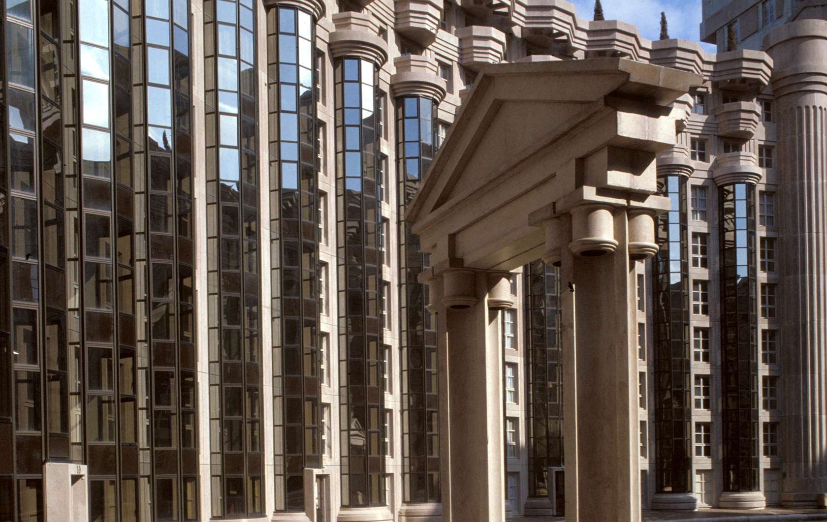 Les Espaces d'Abraxas - Architizer