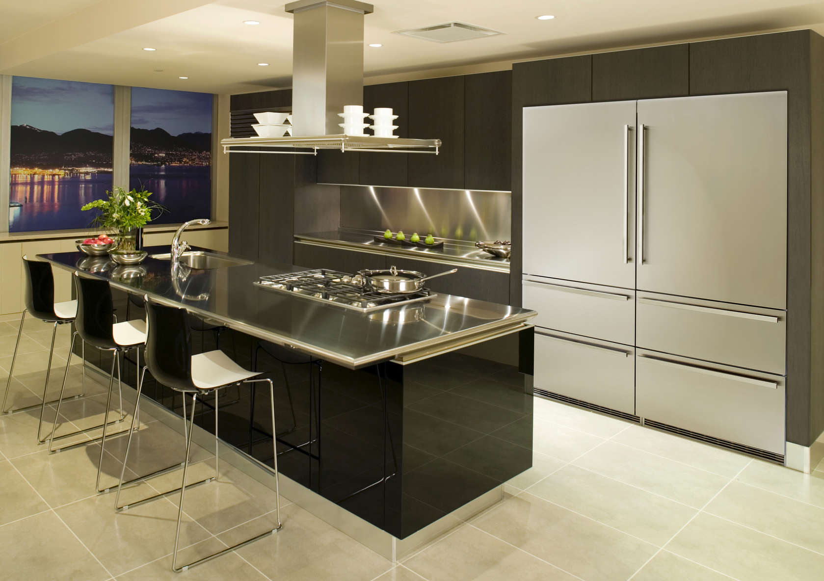 HC 2061 Fully Integrated Refrigerator