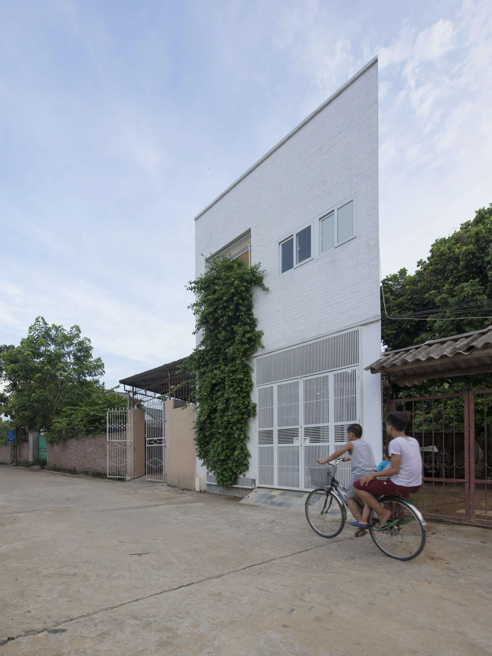 BINH HOUSE