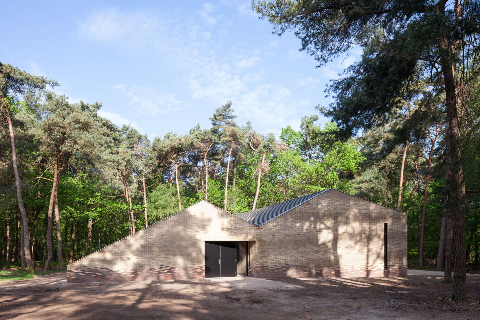 Multipurpose theater pavilion Zonnewende