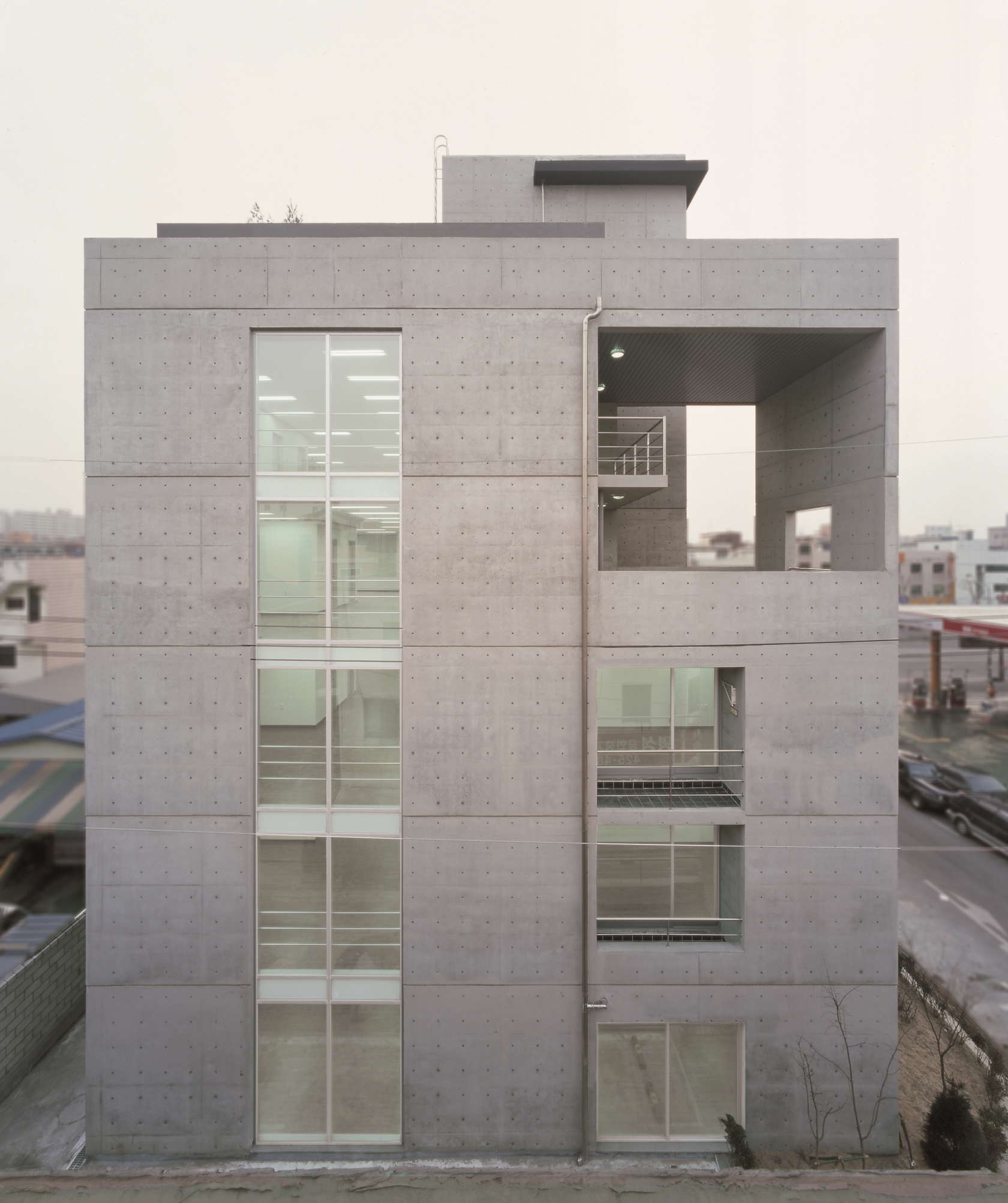 YI building